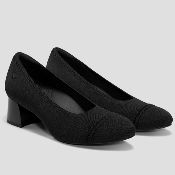 Vivaia | Shoes | Vivaia Julie Pro Stretch Knit Pumps 9 | Poshmark